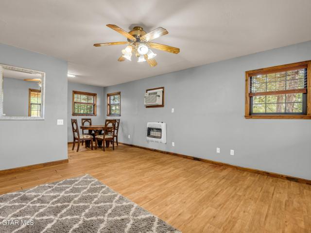 4581 Sand Creek