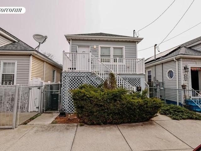 458 Beach 46th St, Queens, NY 11691