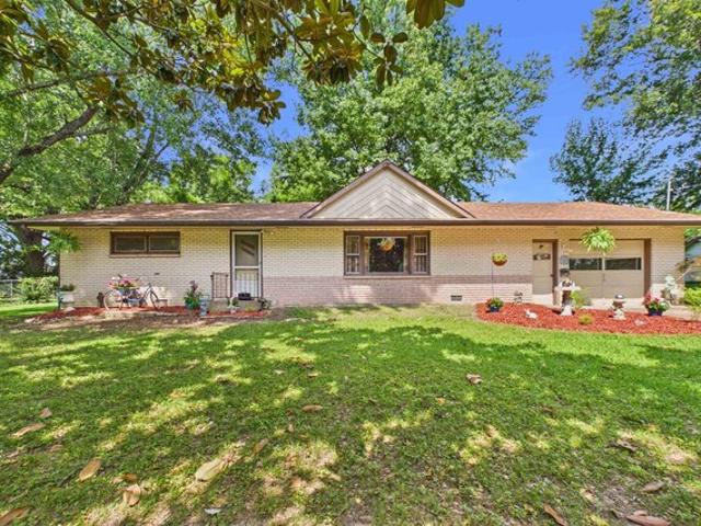 458 Glenstone Dr, Mountain Home, AR 72653