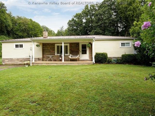 458 Midway Rd, Alum Creek, WV 25003