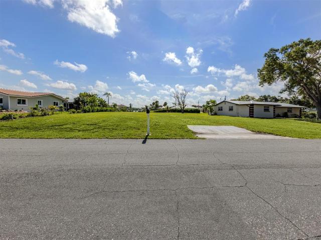 458 N Shore Dr, Osprey, FL 34229 | MLS #N6139 | Compass