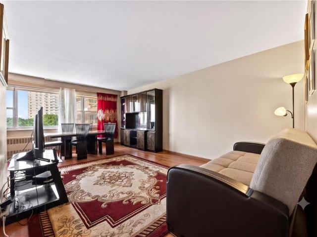 458 Neptune Avenue # 6T