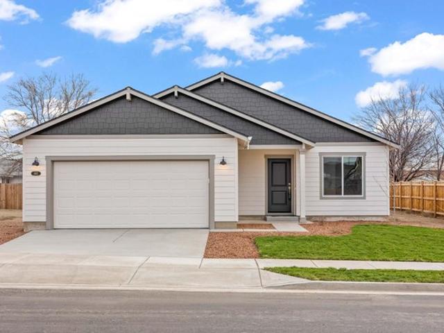 458 NW Birdie Ln Unit 118, Madras, OR 97741