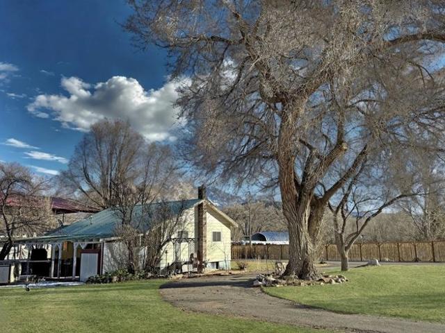458 Price Rd, Paonia, CO 81428