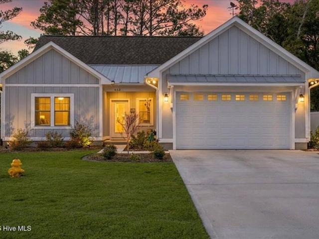 458 Raven Glen Dr, Southport, NC 28461