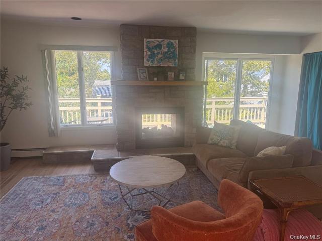 458 W Chester Street Upper