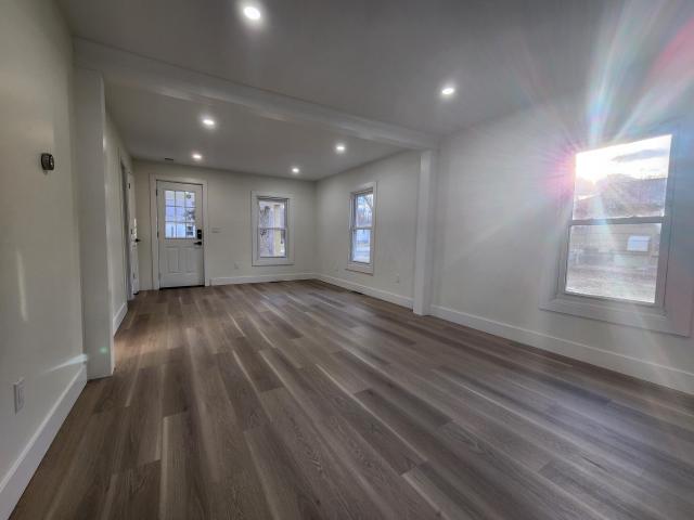 458 W Kanawha Avenue