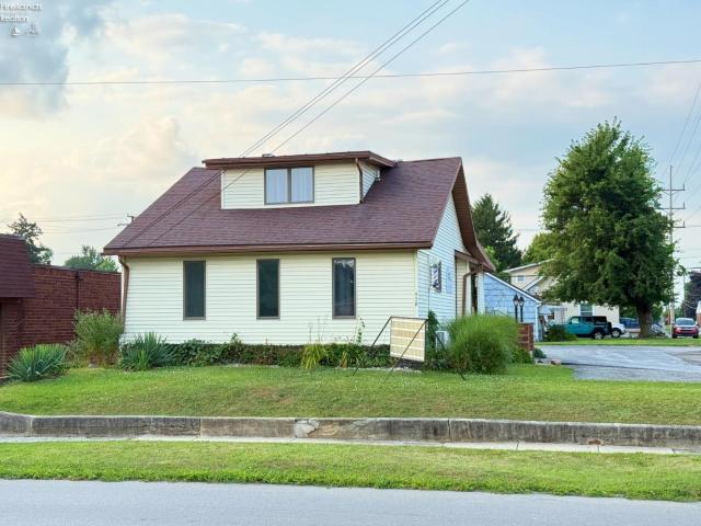 458 W Market Street