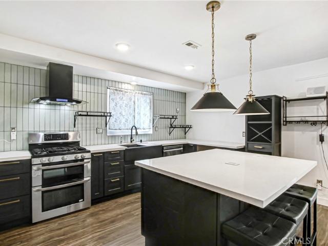 458 Termino Ave