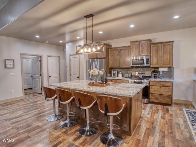 4594 Mountain Gate Circle