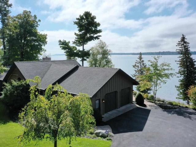 4595 NE Torch Lake Drive