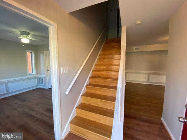 4597 Logsdon Dr, Unit 36, Annandale, VA 22003 | MLS #VAFX2296 | Compass