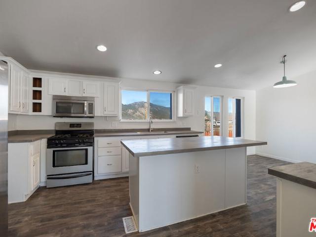 45999 South Drive