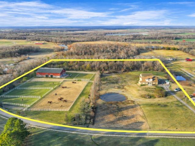 4591 Pineywoods Rd