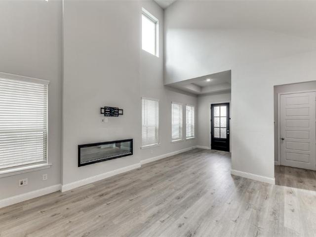 4592 Refugio Drive