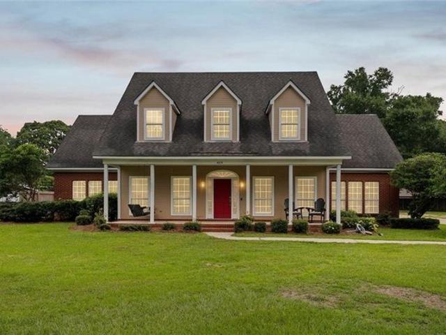 459 Charles V St, Satsuma, AL 36572