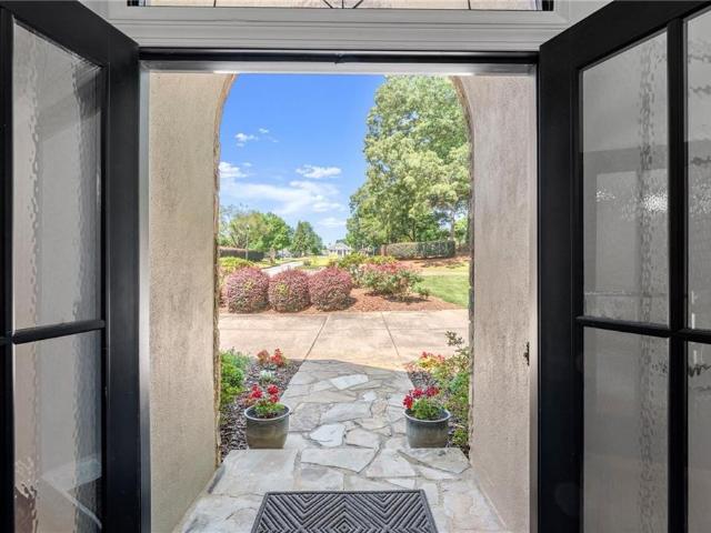 459 Atlanta Country Club Drive SE