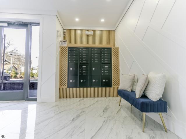 459 Bloomfield Ave # 203