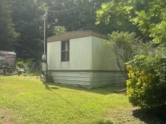 459 Griffith Branch Rd, Madisonville, TN 37354