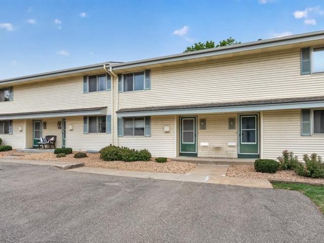 459 Mailand Ct S, Maplewood, MN 55119