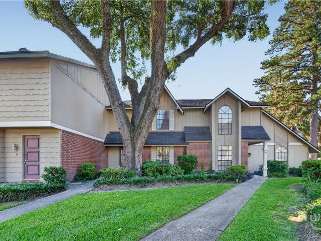 459 Mall Boulevard 23