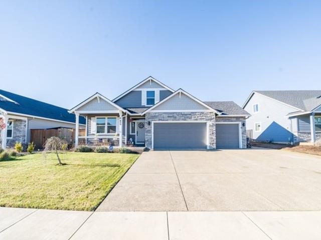 459 NE Cedar St, Sublimity, OR 97385