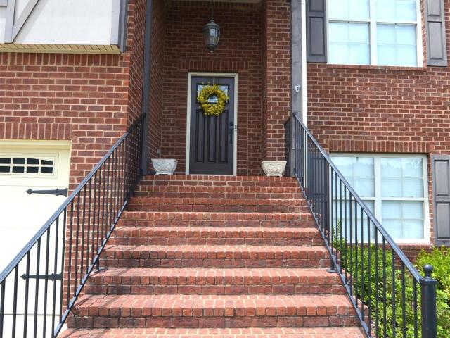 459 River Oaks Lane