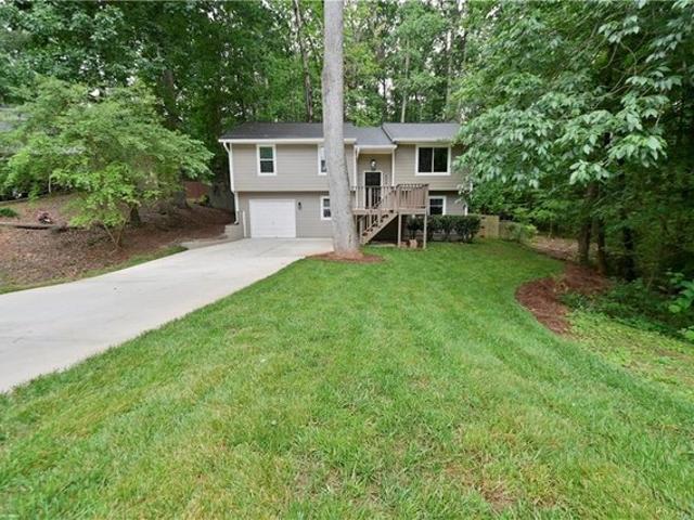 459 Ridgetop Dr NW, Acworth, GA 30102