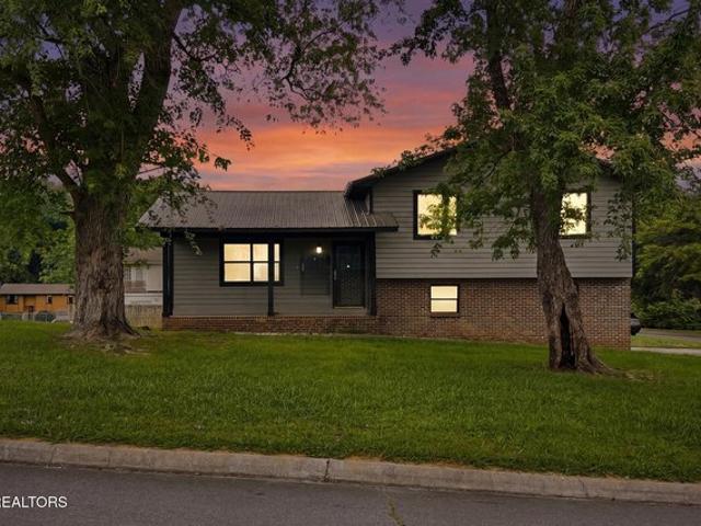 459 Water Oak Dr, Seymour, TN 37865