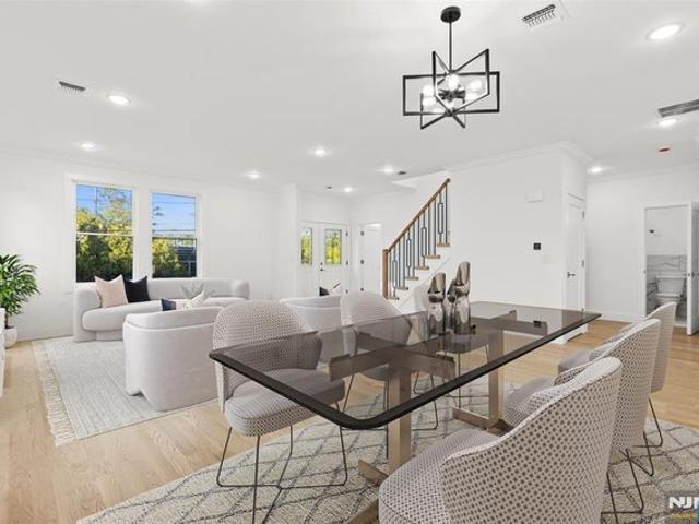 459 Washington Ave, Rutherford, NJ 07070