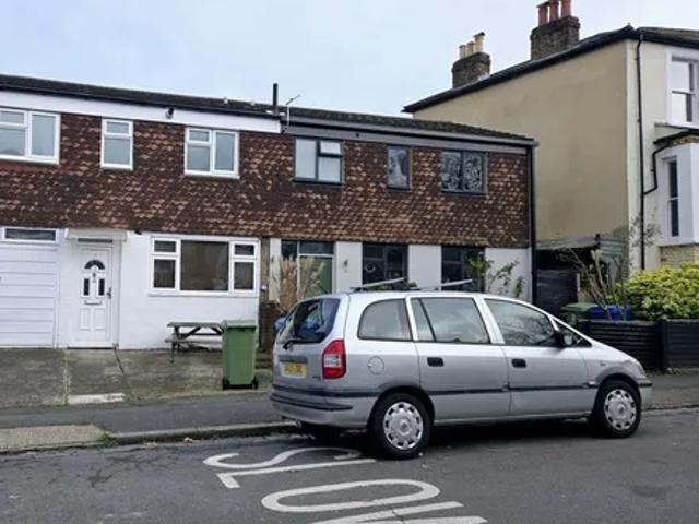 45 48, Barforth Road, London, SE15 3PS, United Kingdom | 3 bed duplex for rent #139332466 | Rentberry