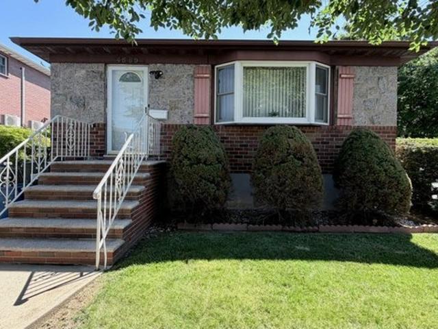 45 69 th St, Bayside, NY 11361