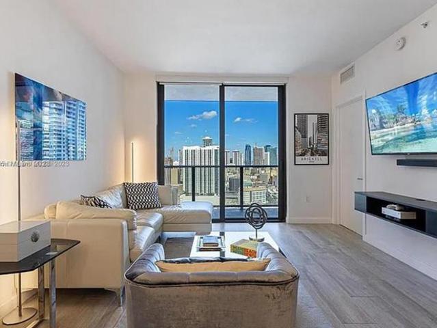 45 9th St SW #3109, Miami, FL 33130