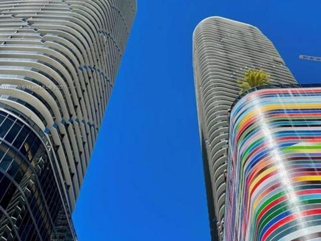 45 9th St SW #3601, Miami, FL 33130