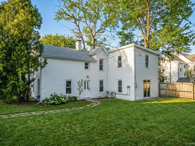 45 1/2 Sussex St, Port Jervis, NY 12771