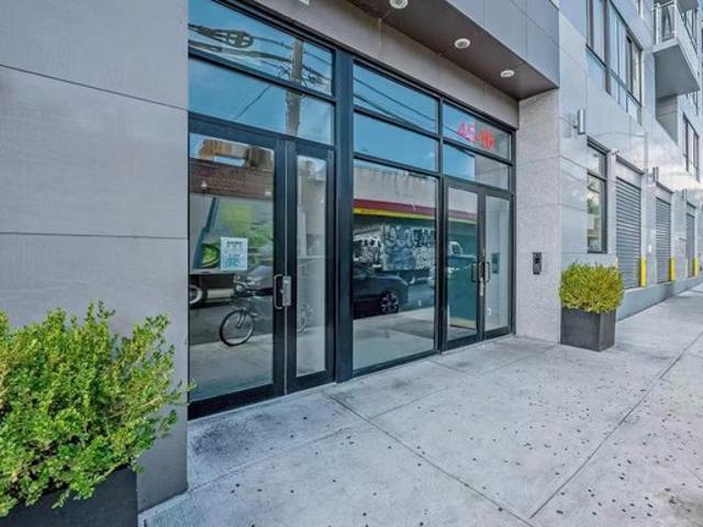 45 16 83rd St Unit E4, Elmhurst, NY 11373