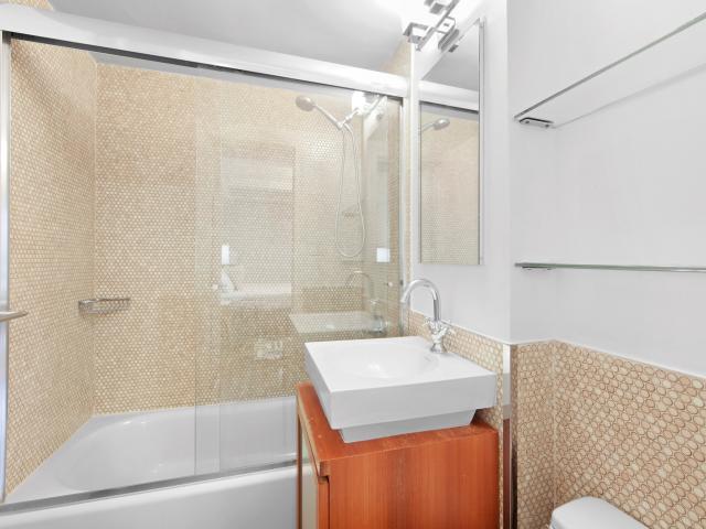 45 Tudor City Place, Unit 1205/1