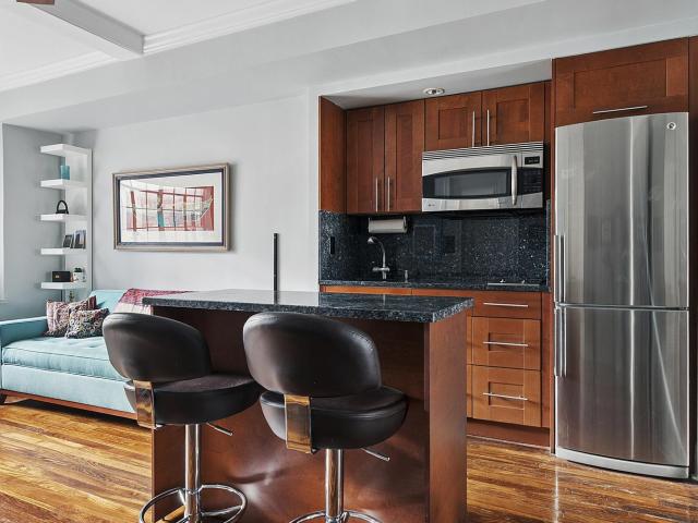 45 Tudor City Place 907