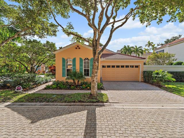 45 Vía Verona, Palm Beach Gardens, FL 33418 | MLS #R11162 | Compass