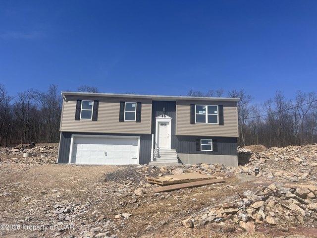 45 Vista Dr, Nanticoke, PA 18634