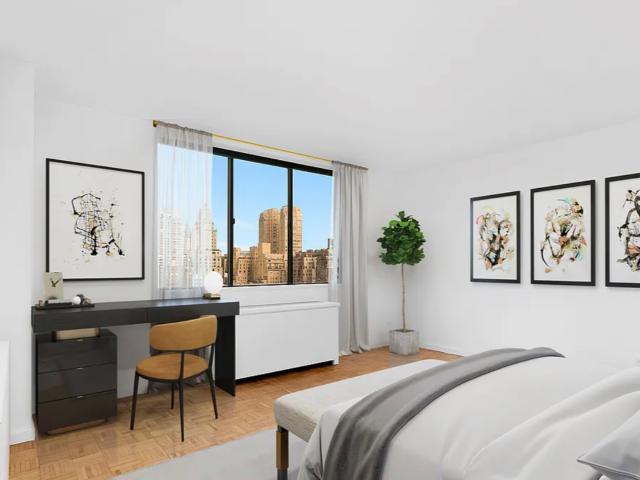 45 W 67TH Street 18F