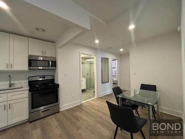 45 W 81st Street 12L