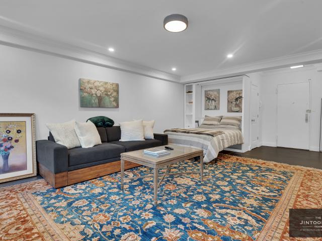 45 West 54th Street, New York, NY