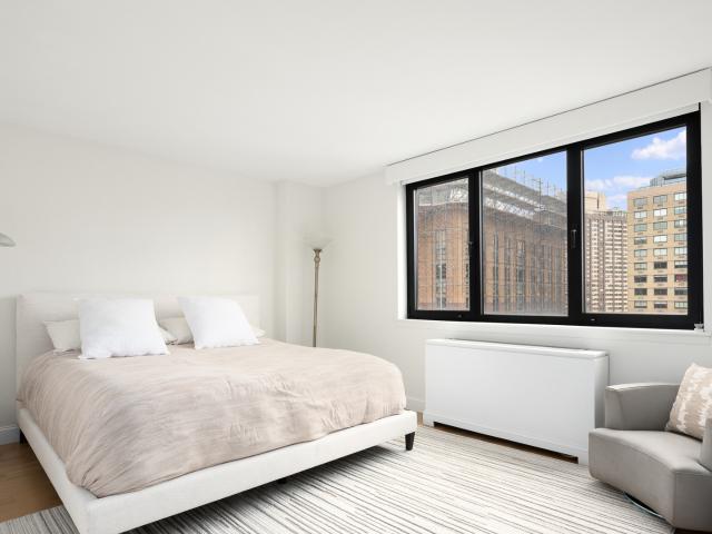 45 West 67th Street, Unit 29C