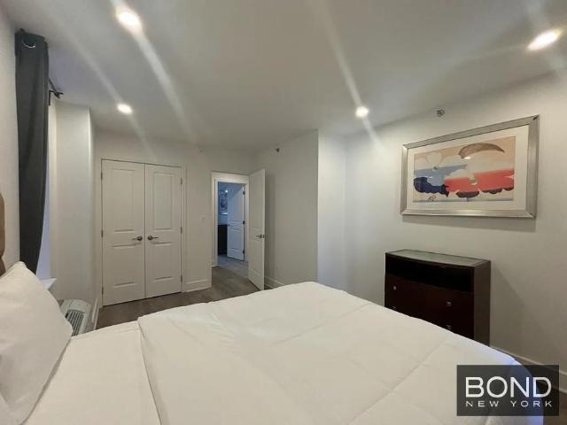 45 West 81st Street, Unit 11A