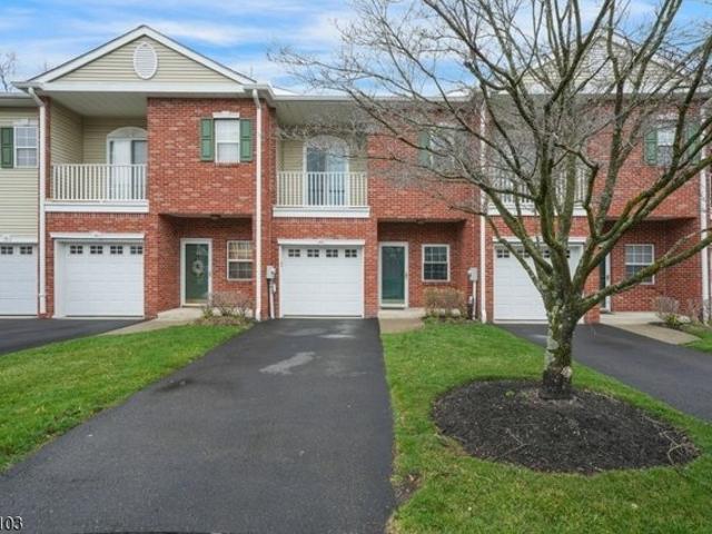45 Windsor Dr, Lincoln Park, NJ 07035