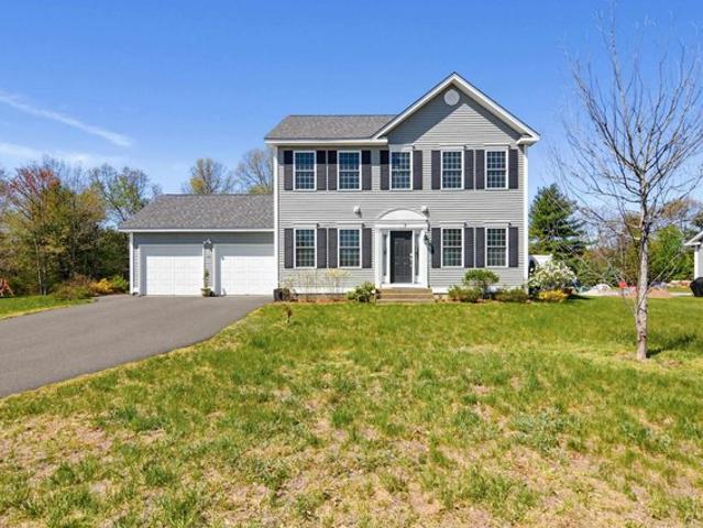 45 Windsewpt Rd, Manchester, NH 03109