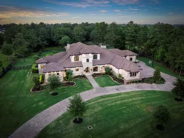 45 Willowcreek Ranch Rd, Tomball, TX 77377