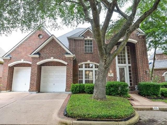 45 Ambleside Crescent Dr, Sugar Land, TX 77479