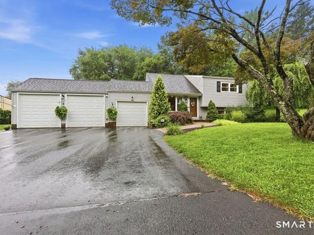 45 Annette Pl, Middletown, CT 06457